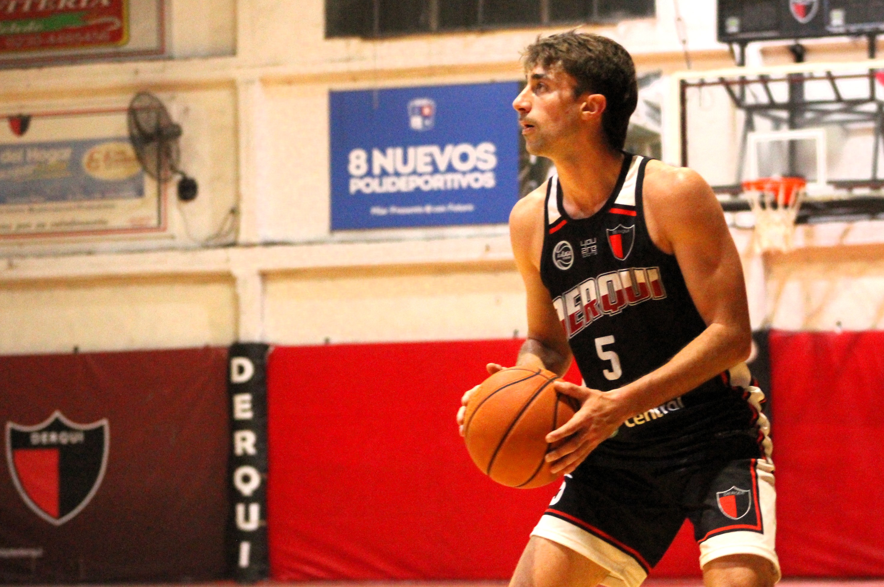 Presidente Derqui impuso jerarquía y avanzó de fase en La Liga Federal ...